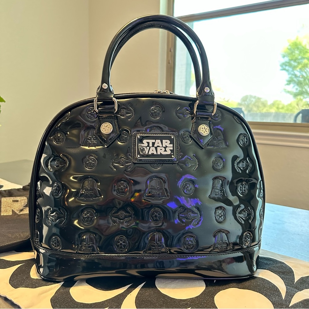 Loungefly Patent Star Wars Bag, Darth Vader - Gem